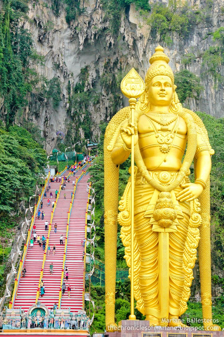 Climbing up Batu Caves! - Day 2 in Malaysia | The Chronicles of Mariane