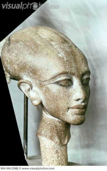 Akhenaten | Solis România