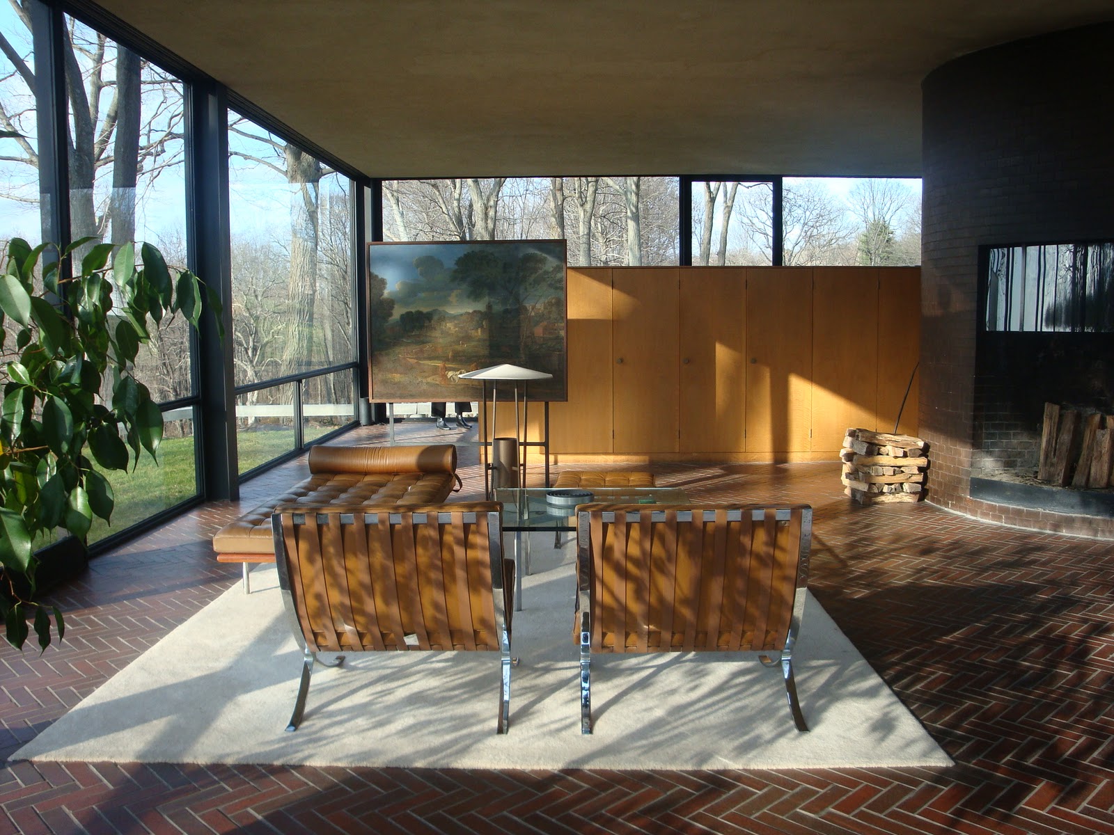 Renata Ortiz - Interior Design: Glass House por Phillip Johnson.