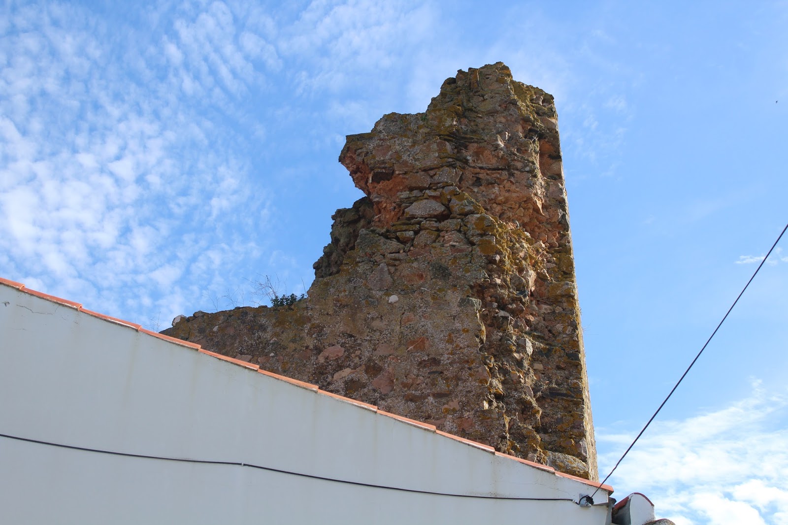 HISTORIAS Y LEYENDAS SEVILLA EN IMÁGENES: EL CASTILLO DE ENCINASOLA