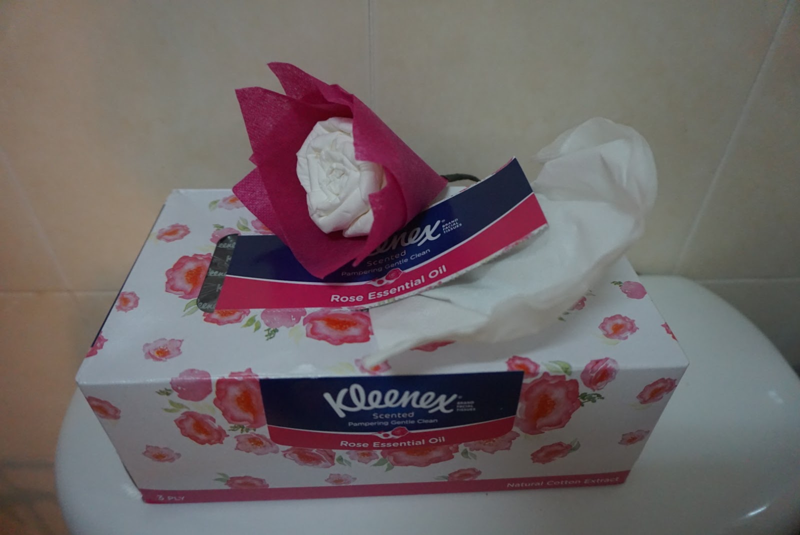 5 Little Angels: Kleenex 3-Ply Scented Facial Tissues Use the Science ...
