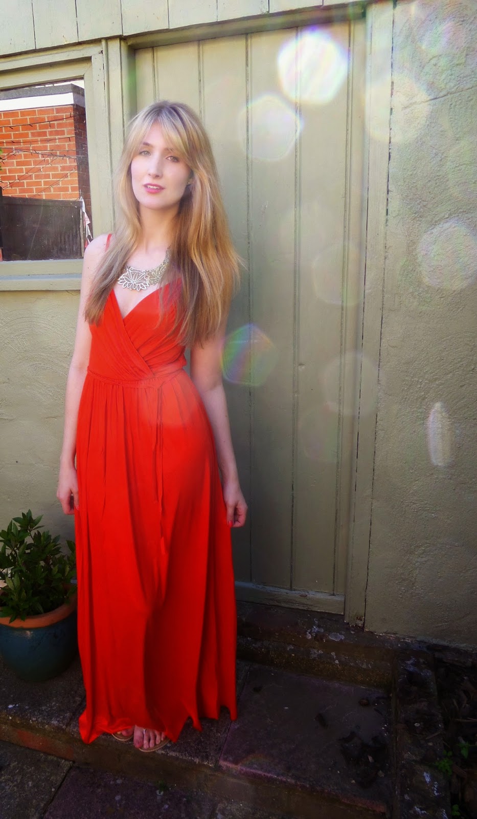 Outfit post: French Connection Red Dress | Lauren Loves Blog