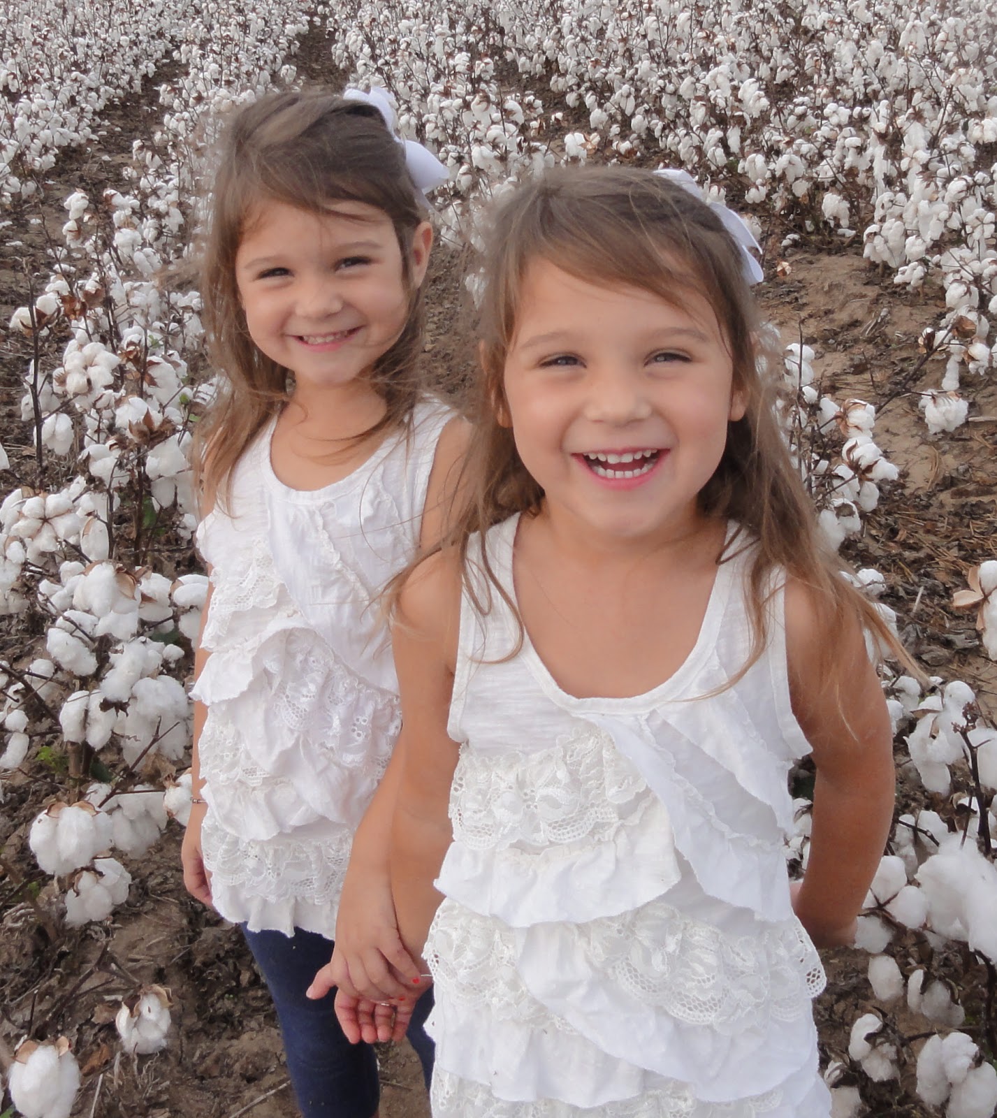 Mommy 2 Twincesses: Southern Family Traditions-Pictures in the Cotton