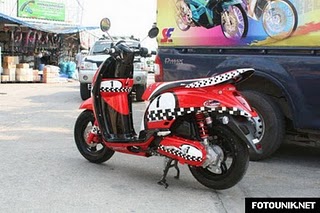 Cars Modiification: Modifikasi Honda Scoopy STYLE 2011