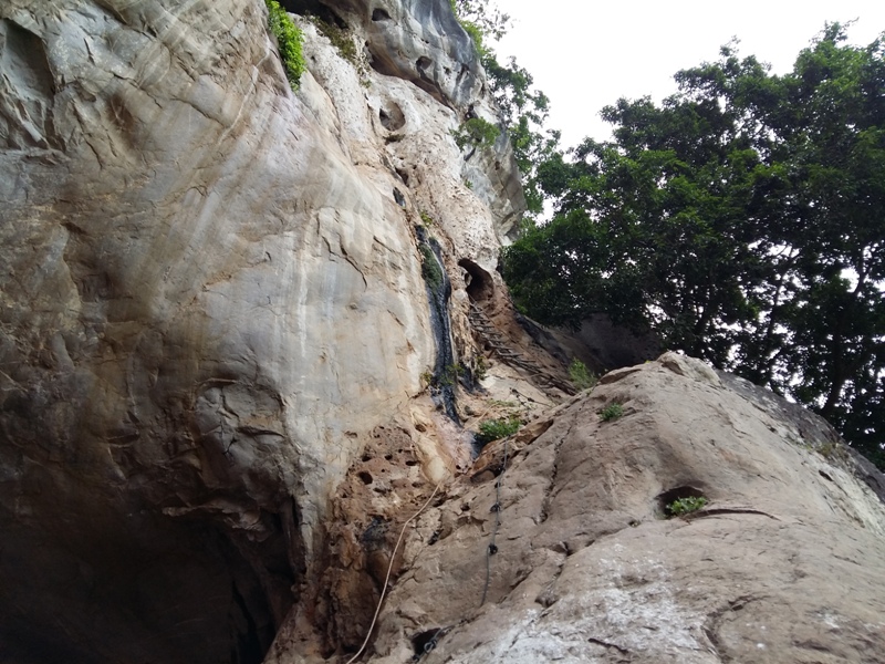 TRAVELOG: ROCK CLIMBING BUKIT KETERI PERLIS : Best jadi Spiderman