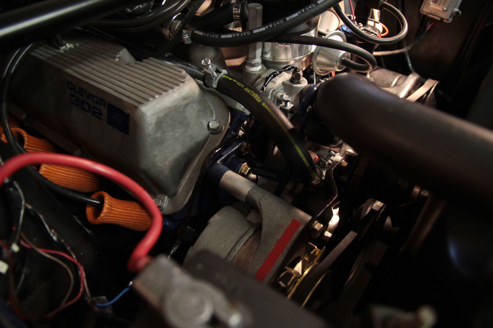 1970 Mustang Plain Jane Sleeper: The New Engine bay