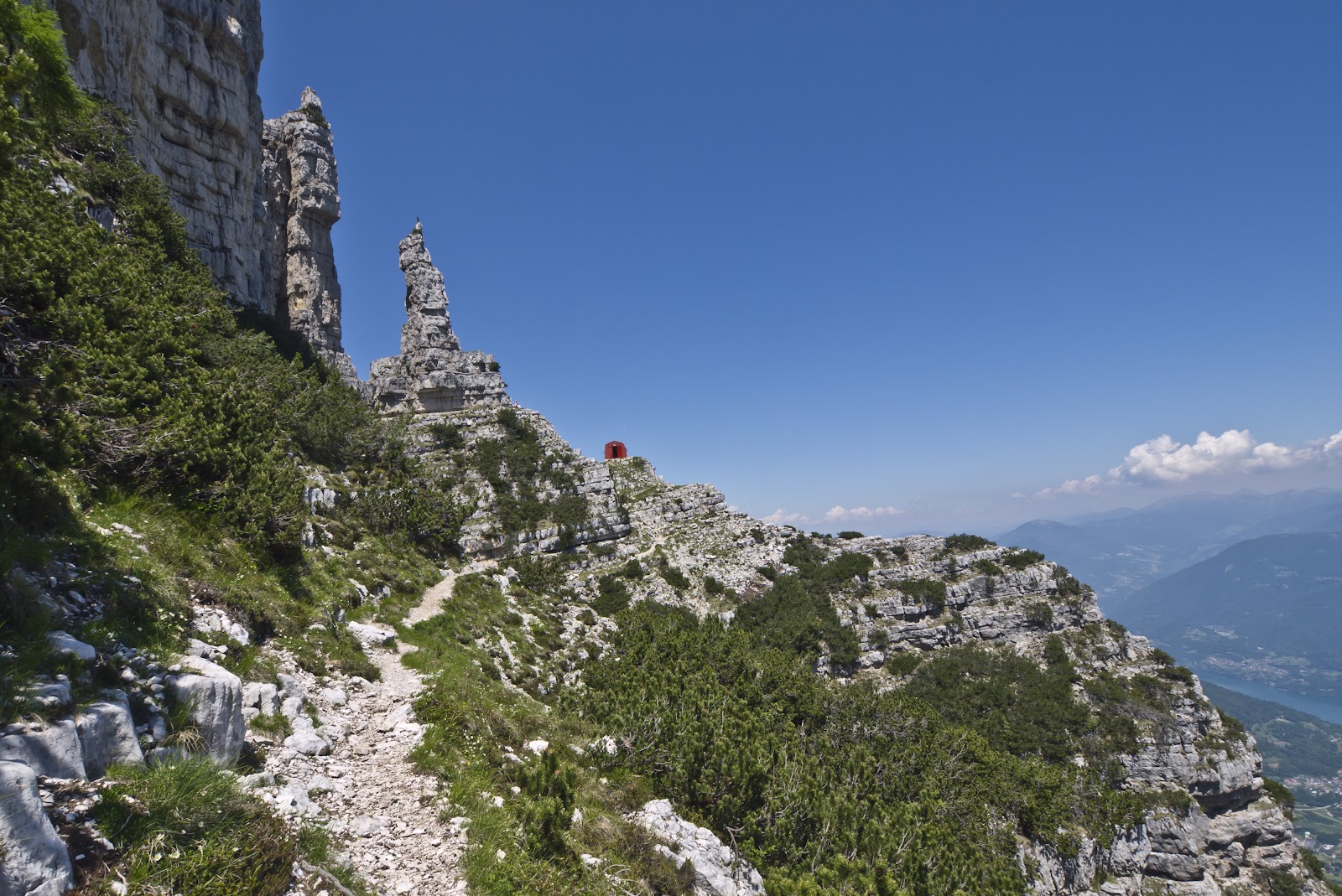 cipputiblog: Bivacco "Alla Madonnina" in Vigolana