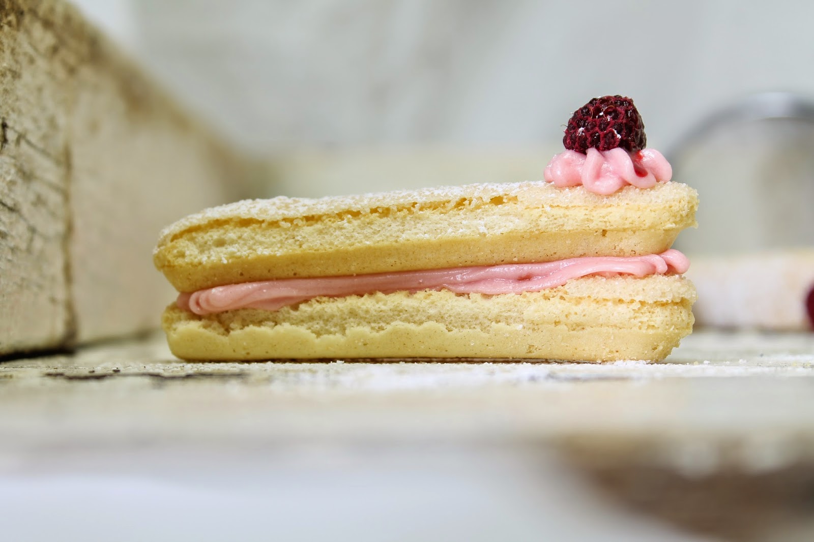 Lick The Spoon: Strawberry Creme Fingers