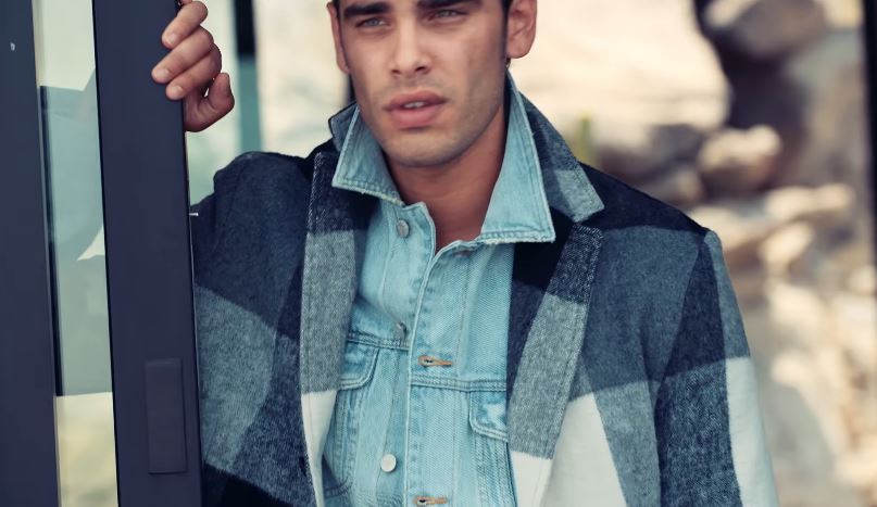 Hailey Baldwin è la modella della pubblicità Guess, spot Novembre 2016 ...