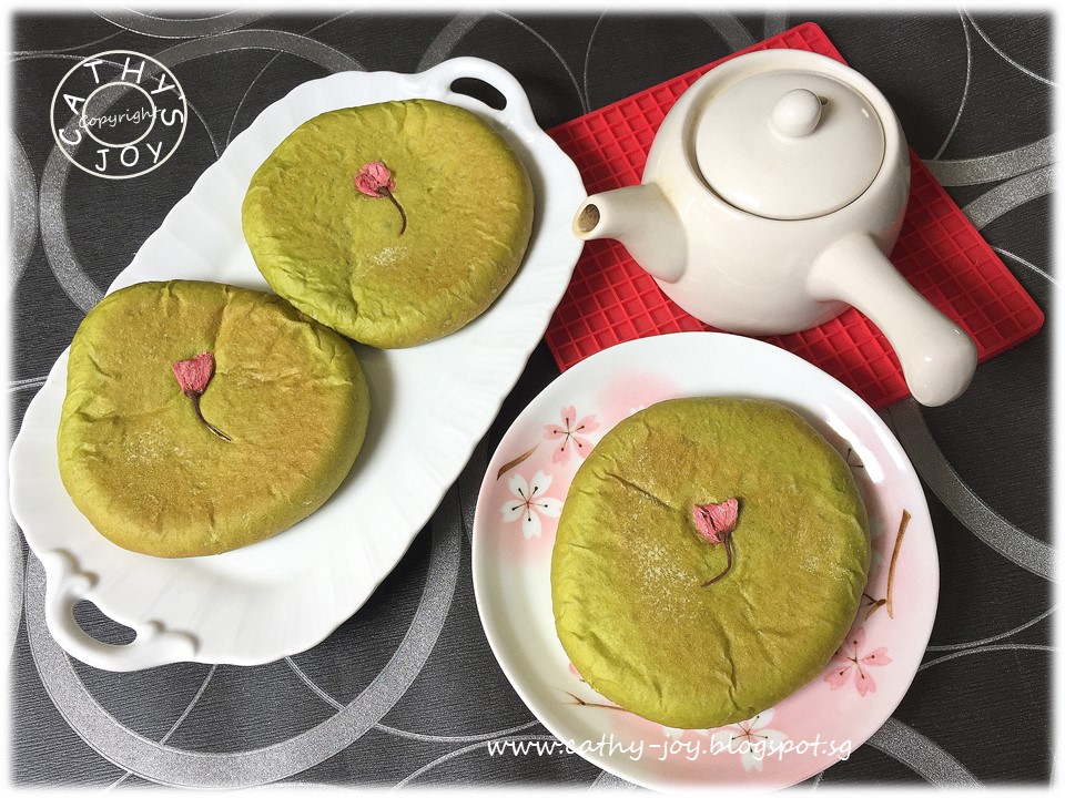 cathy's joy: Matcha Azuki Mochi Buns