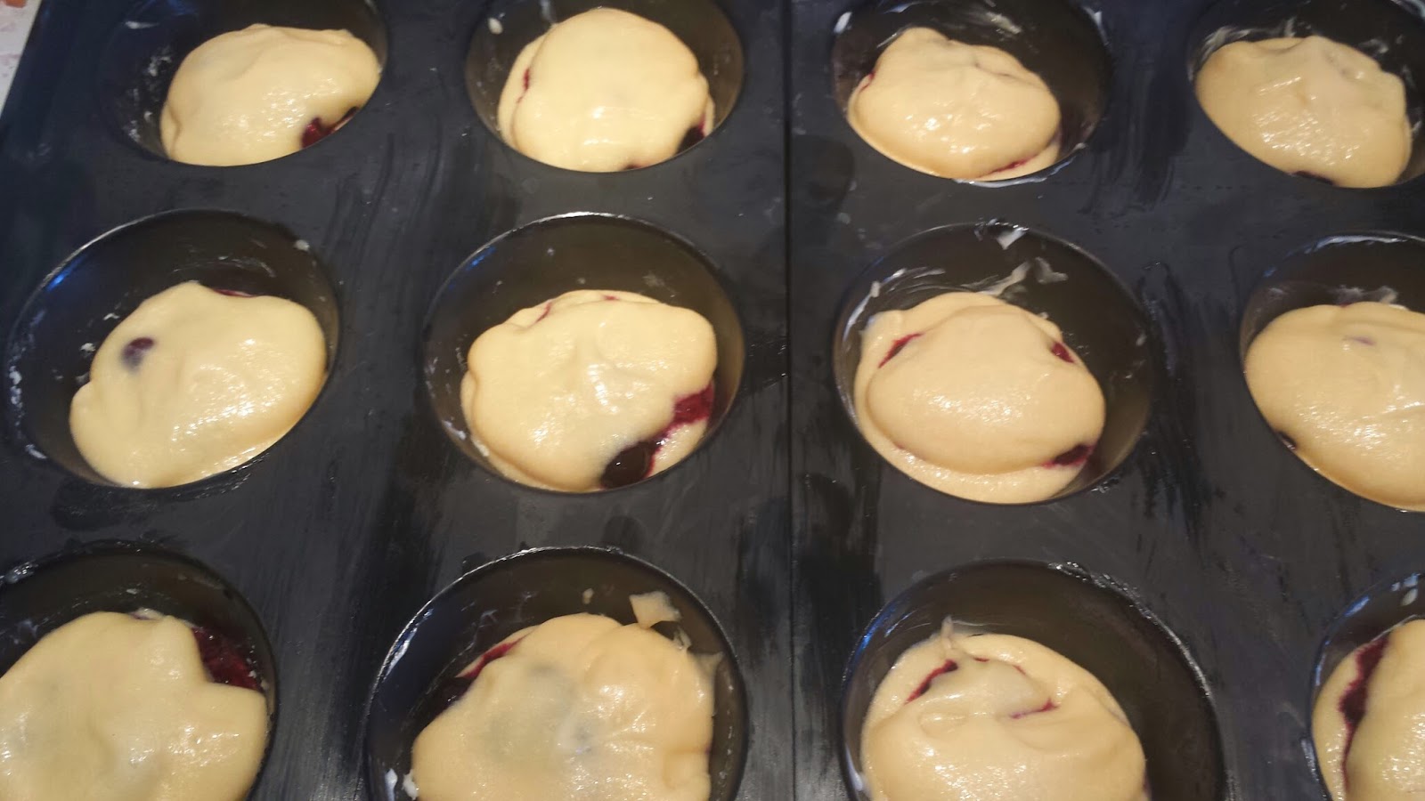 La p'tite cuisine de Val: Muffins aux fruits rouges