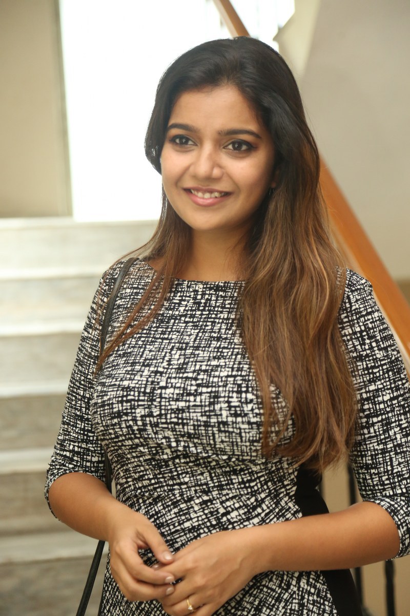 Swathi‬ Latest Images - www.jilgulmaniablogspot.com