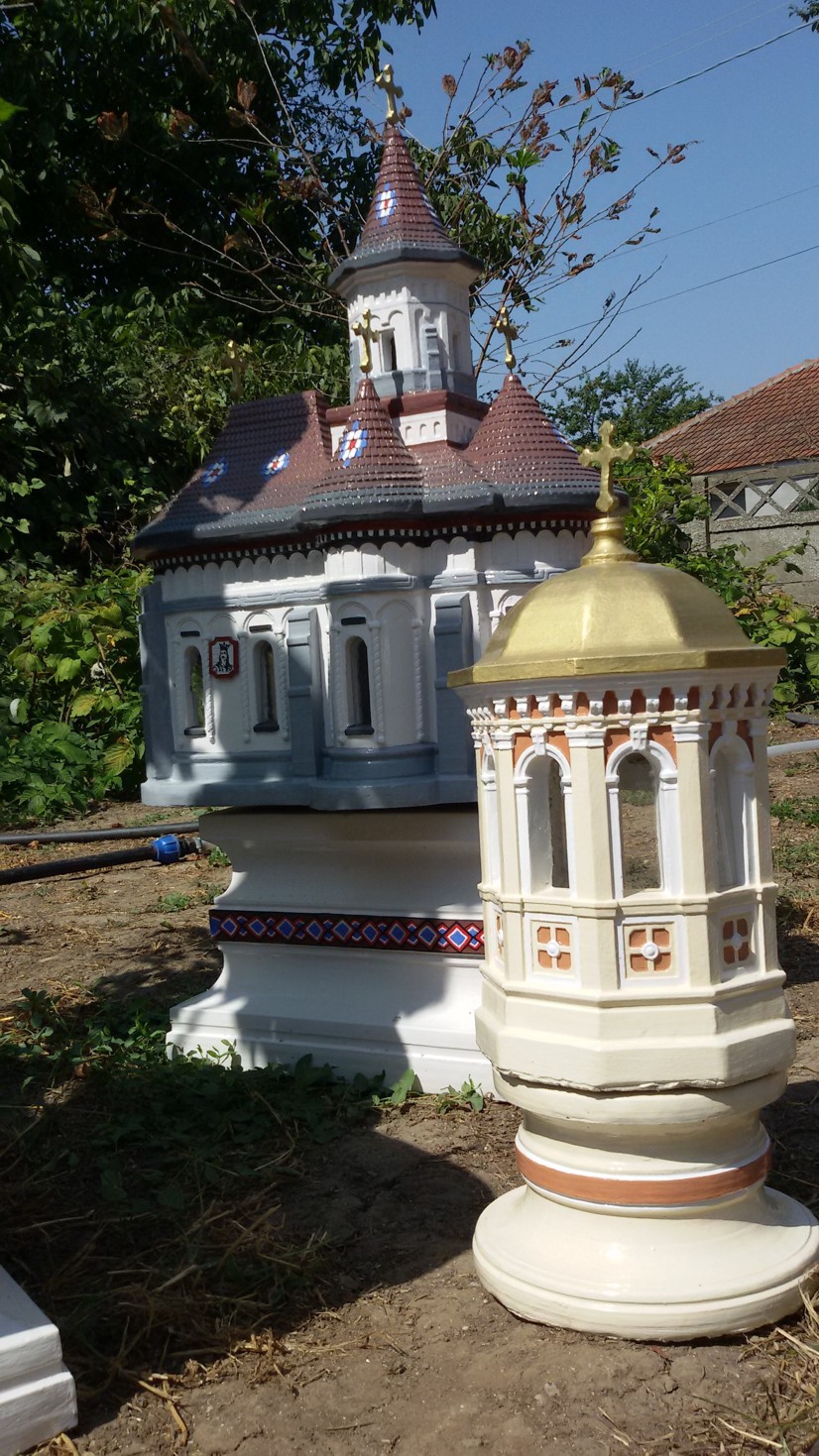 Bisericute Luminoase, Troite Bizantine: Bisericute romanesti si ...