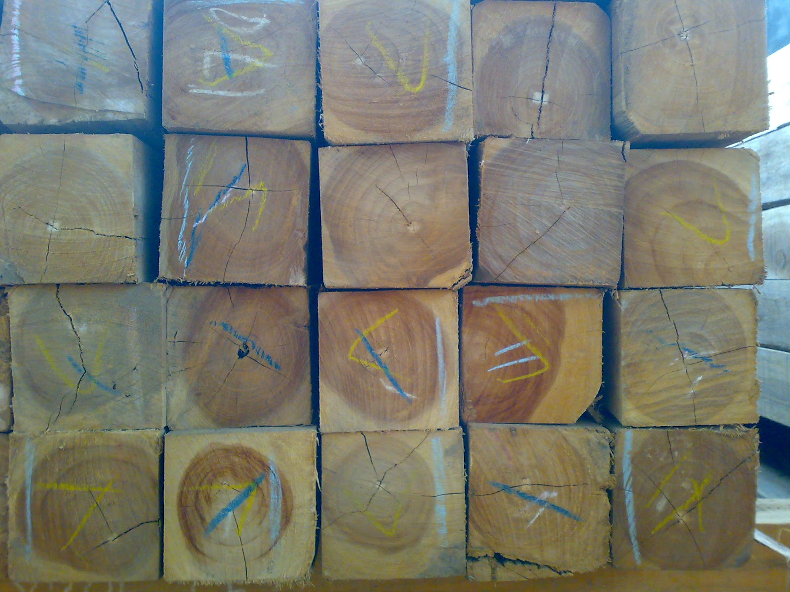 Everything About Wood: PRODUK KAYU JATI DALAM BENTUK KOMPONEN KAKI