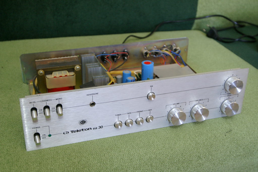 Infrequent Sound [sex.tex] technology: Teleton EA-30 Hi Fi Stereo ...