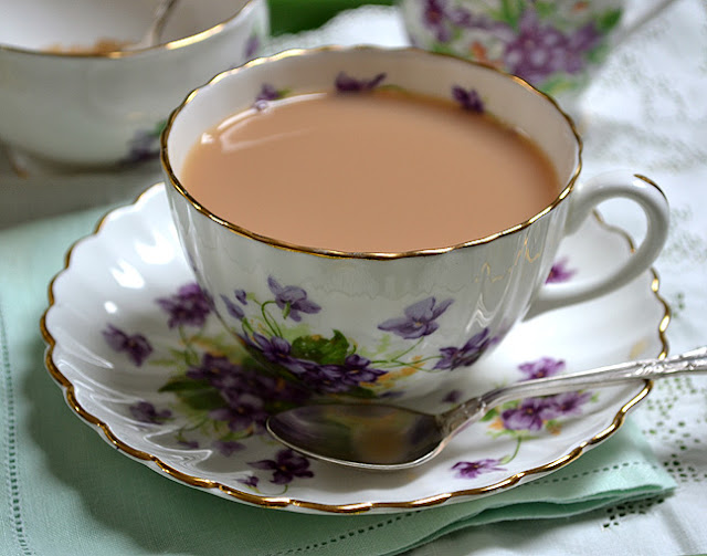 Artful Affirmations: Tea Cup Tuesday-Tea in the Art Room