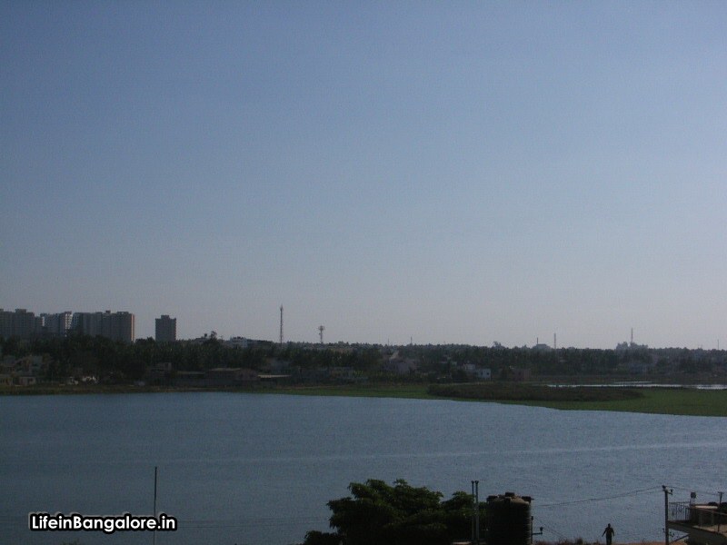 LifeinBLR - Life in Bangalore: Sarakki Lake full of Water in 2006