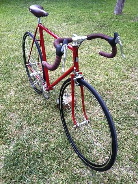 Desain Sepeda Fixie Minimalis Merah | Desain Rancangan Sepeda Fixie