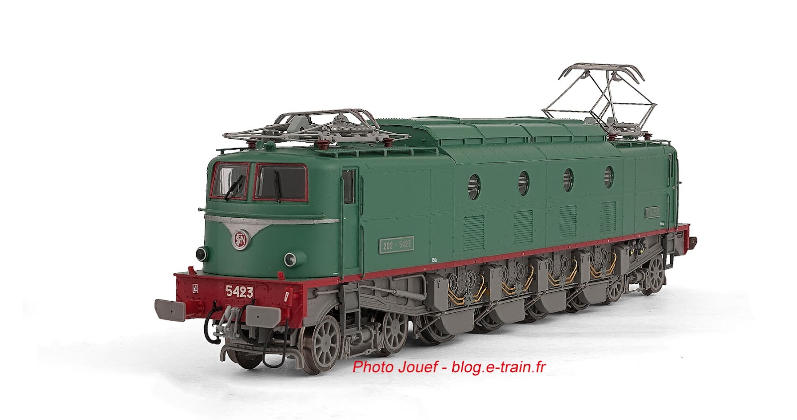 Loco-Revue: Jouef : Les 2D2 5400 à l'approche