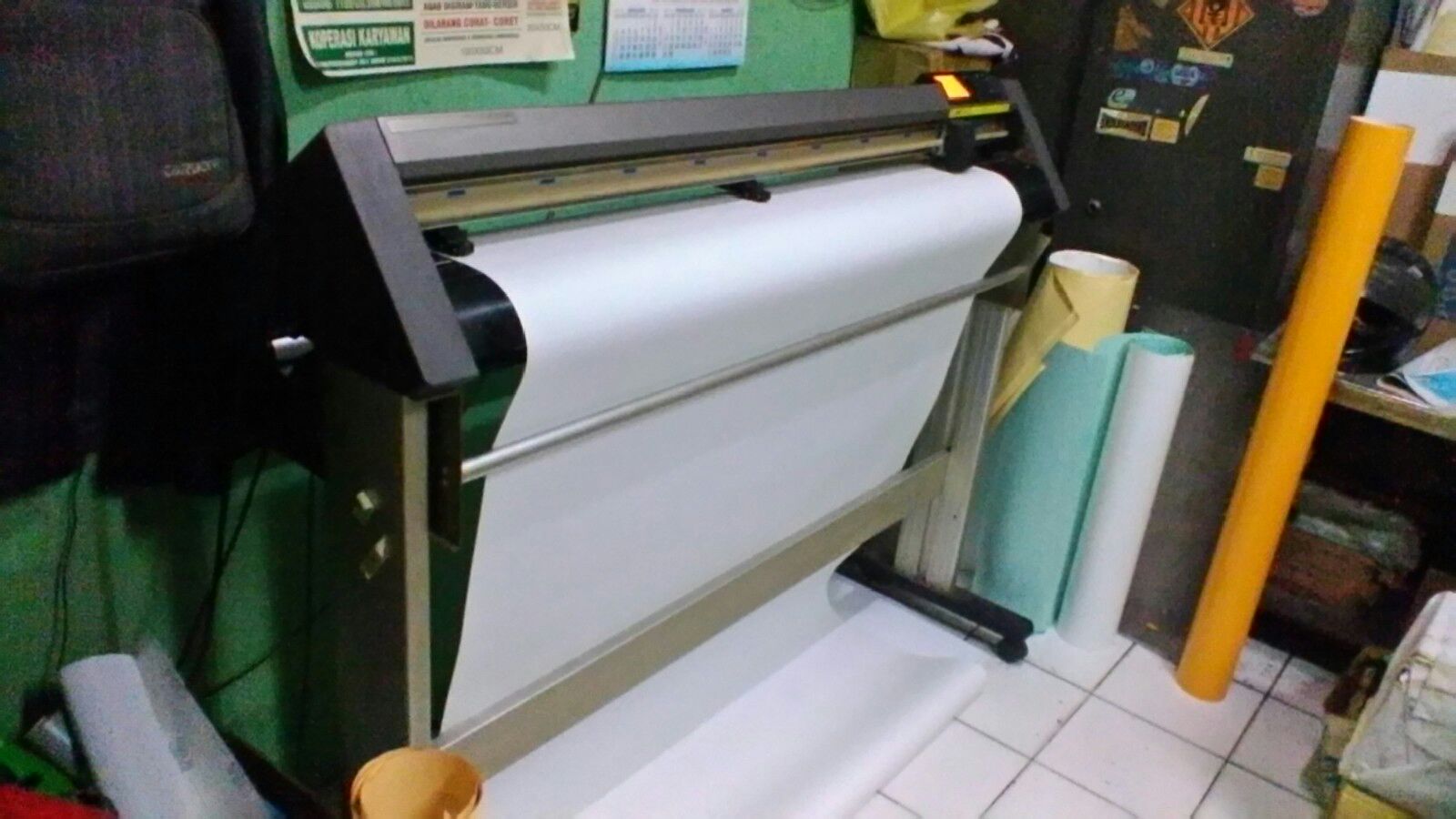 Jenis Jenis Sticker Dari Cara Pencetakan atau Pembuatan | Bengkel Stickers