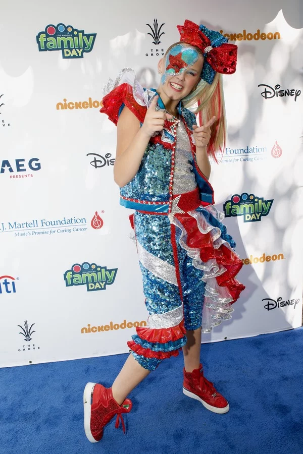 NickALive!: JoJo Siwa to Headline T.J. Martell Foundation's 10th Annual ...