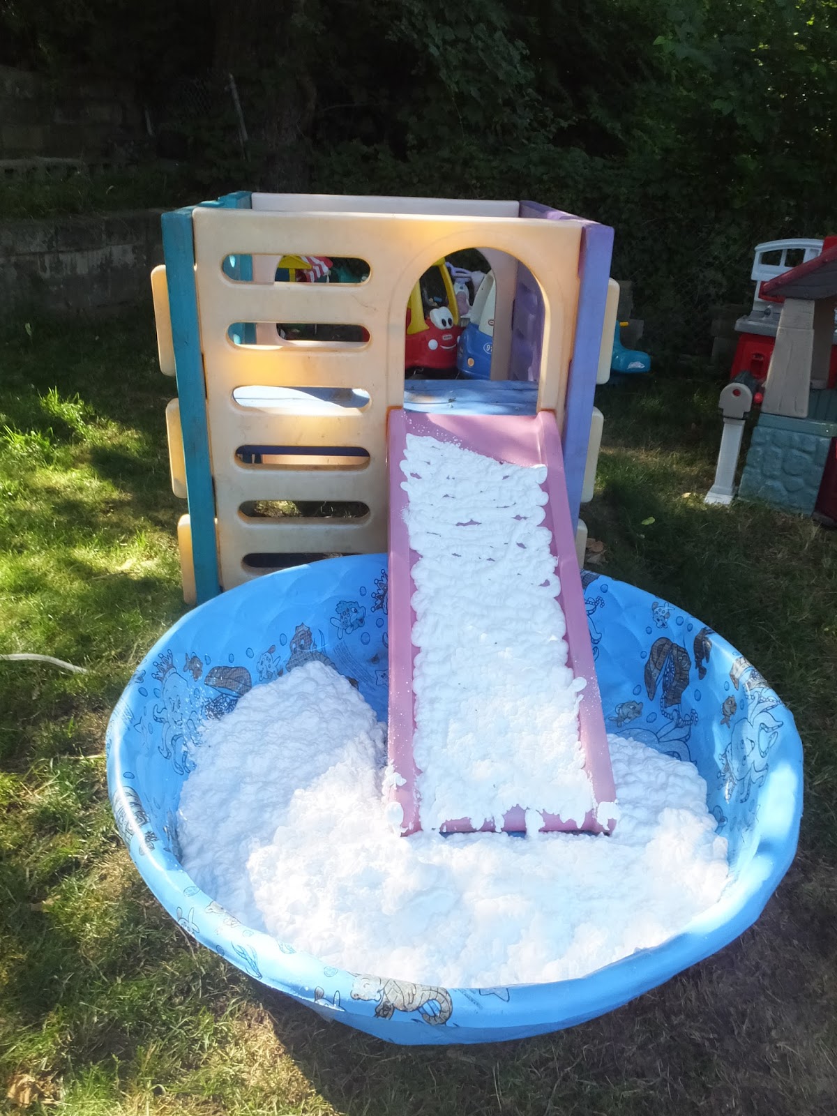 Cornstarch And Water Pool