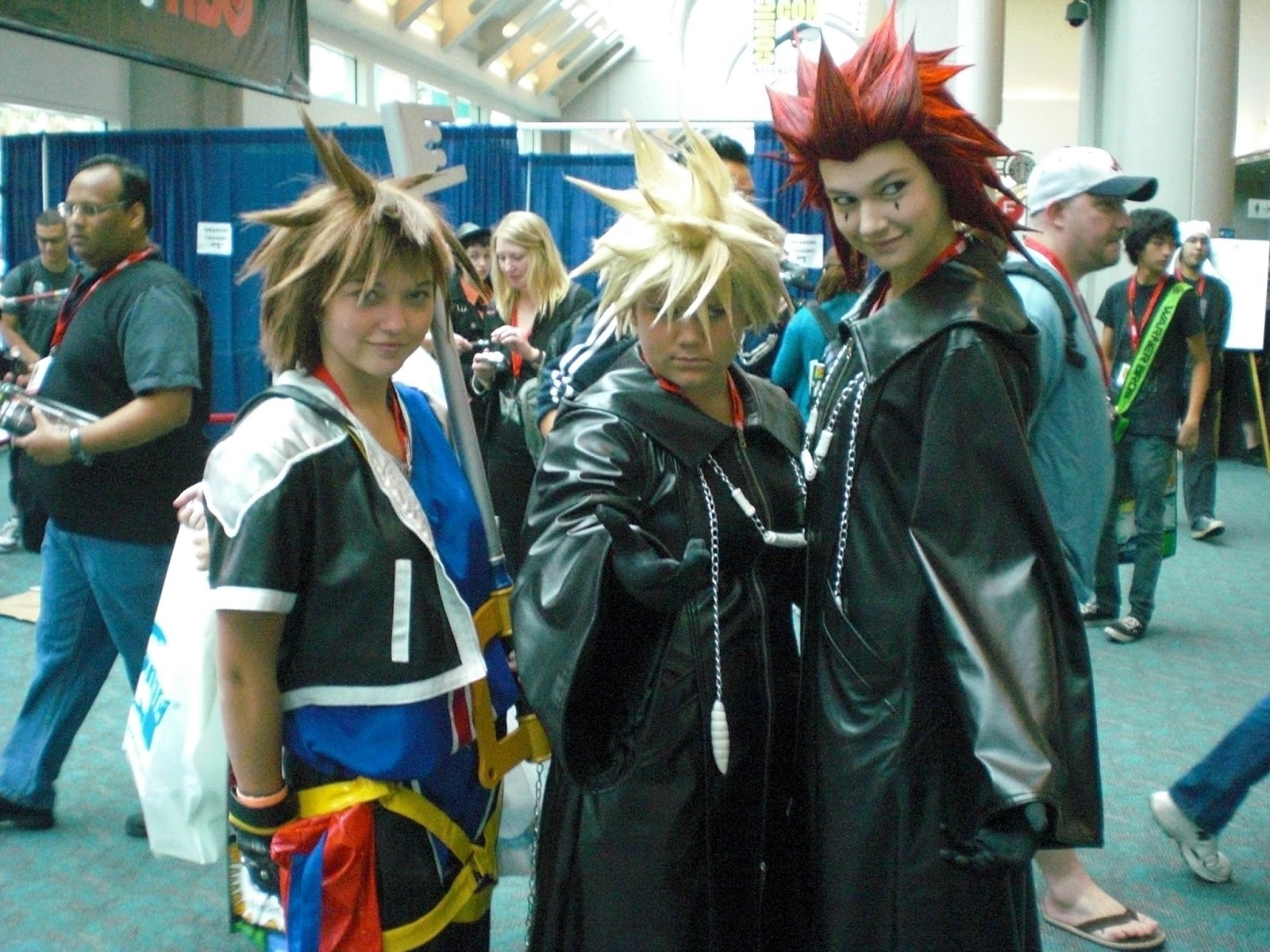 Jon's Crazy Stuff: THE CRAZY COMIC CON COUNTDOWN CONTINUES BACK TO 2010!!!