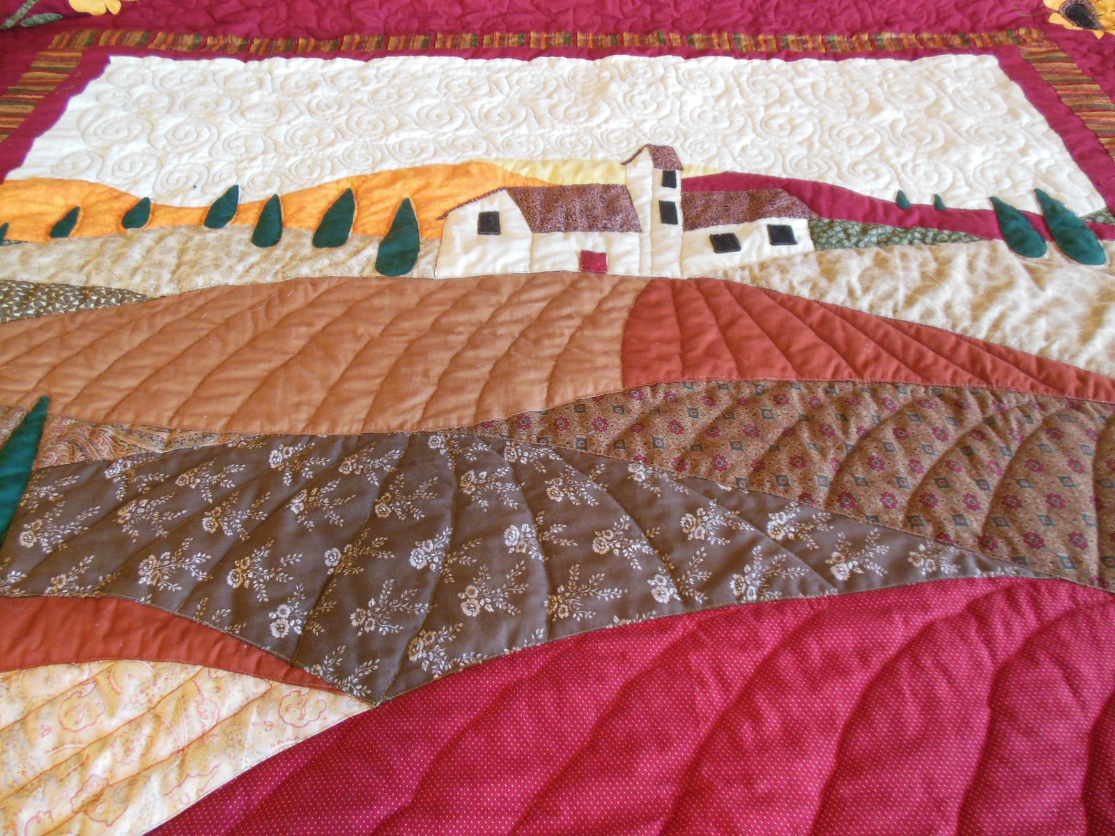 Rosy Creations: Tuscan Style Applique Quilt