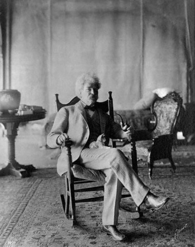 Rare Photographs of Mark Twain and His Beloved Cats From the 1900s ...