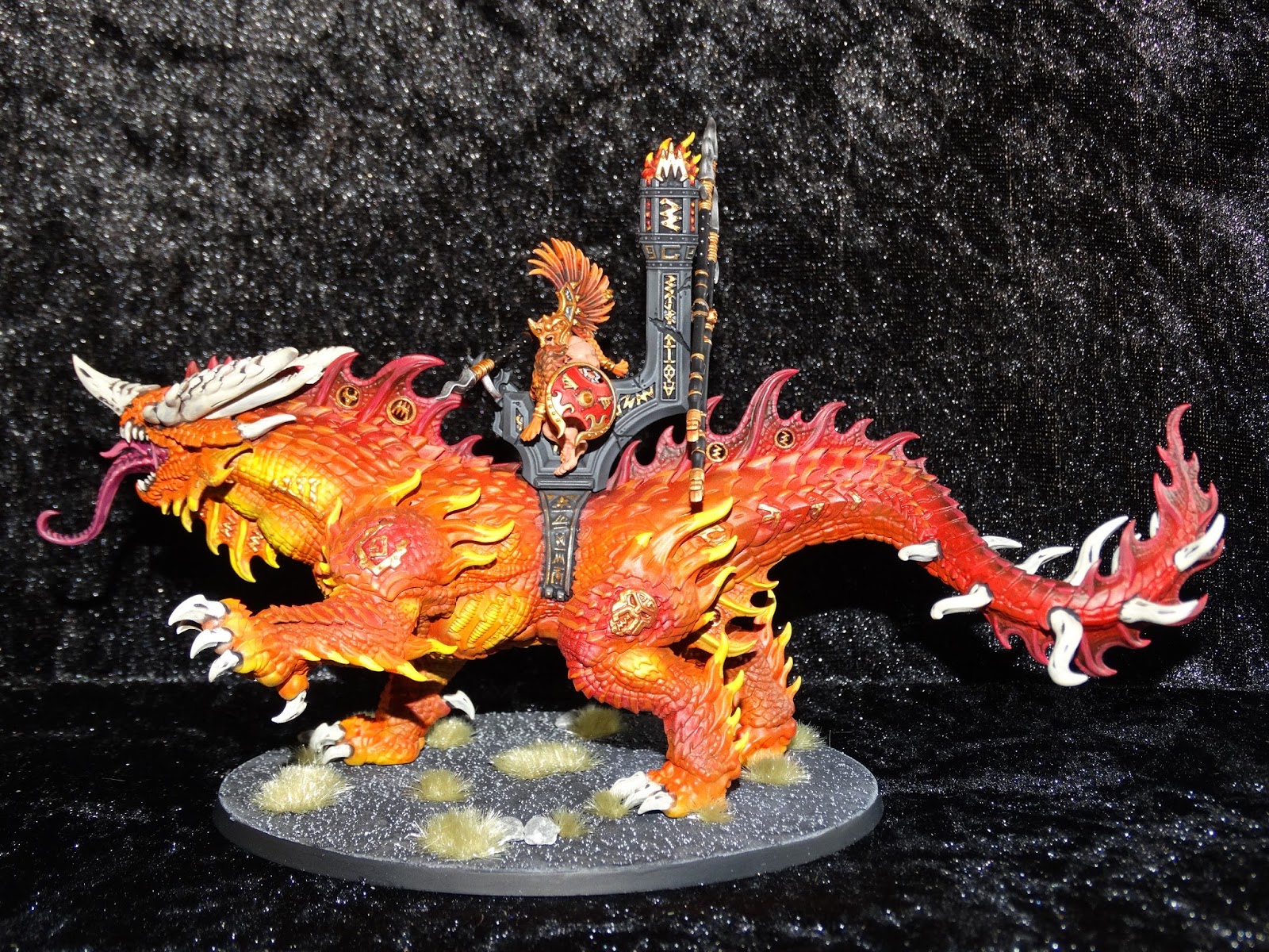 Making miniatures with Mario: Age of Sigmar : Fyreslayers : Magmadroth ...