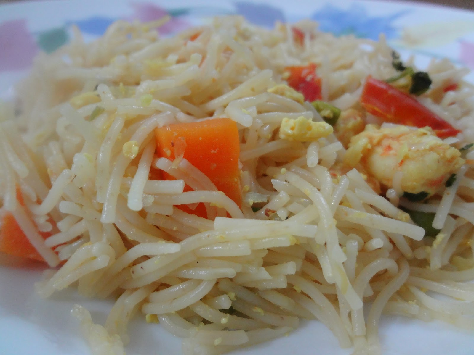 Shocks and Shoes: Recipe for the Week - Mee Siam/Stir Fried Spicy ...