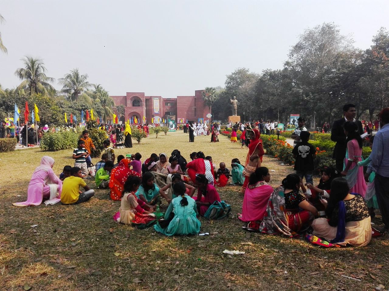 AMADER PATHSHALA: শিক্ষা সফর-২০১৭, সোনারগাঁও লোকশিল্প জাদুঘর ও পানাম নগরী