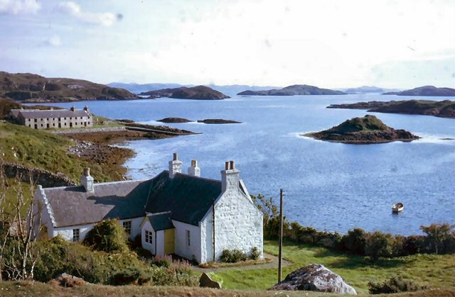 Lochinver Daily Photo: Badcall Bay