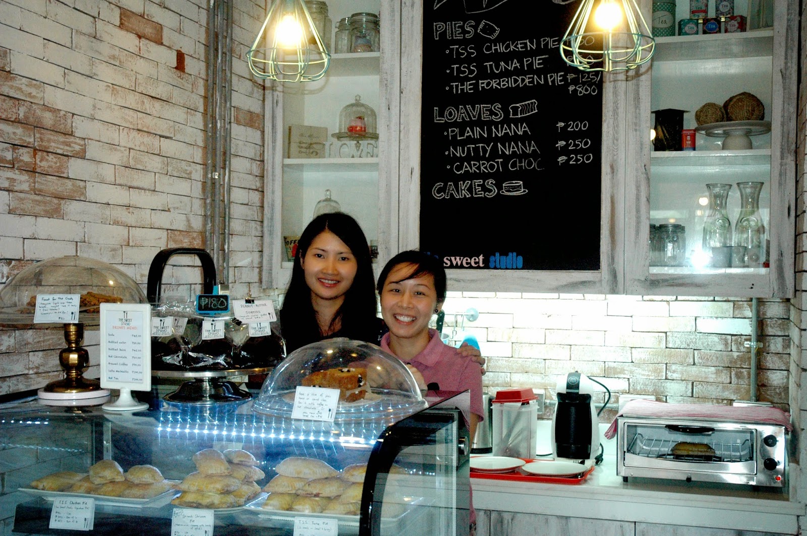 DUDE FOR FOOD: Pies, Tortes, and Cakes at The Sweet Studio