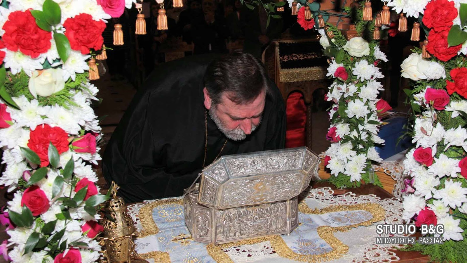 Αργολικός Ποιμήν: ΤΑ ΙΕΡΑ ΛΕΙΨΑΝΑ ΤΟΥ ΑΓ. ΛΟΥΚΑ ΜΕΤΕΦΕΡΕ ΣΤΗΝ ΑΓΓΛΙΑ Ο ...