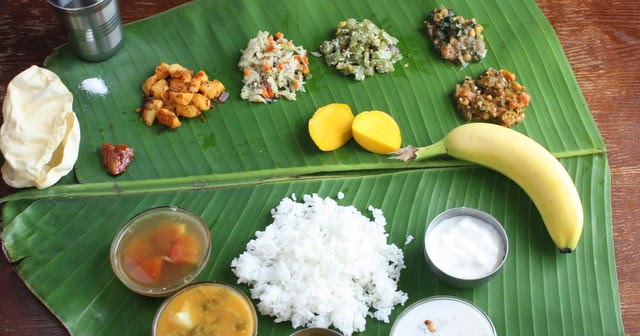Sandhiya's Cookbook: Lunch Menu - 2 | Vazha ellai Sapadu | South Indian ...