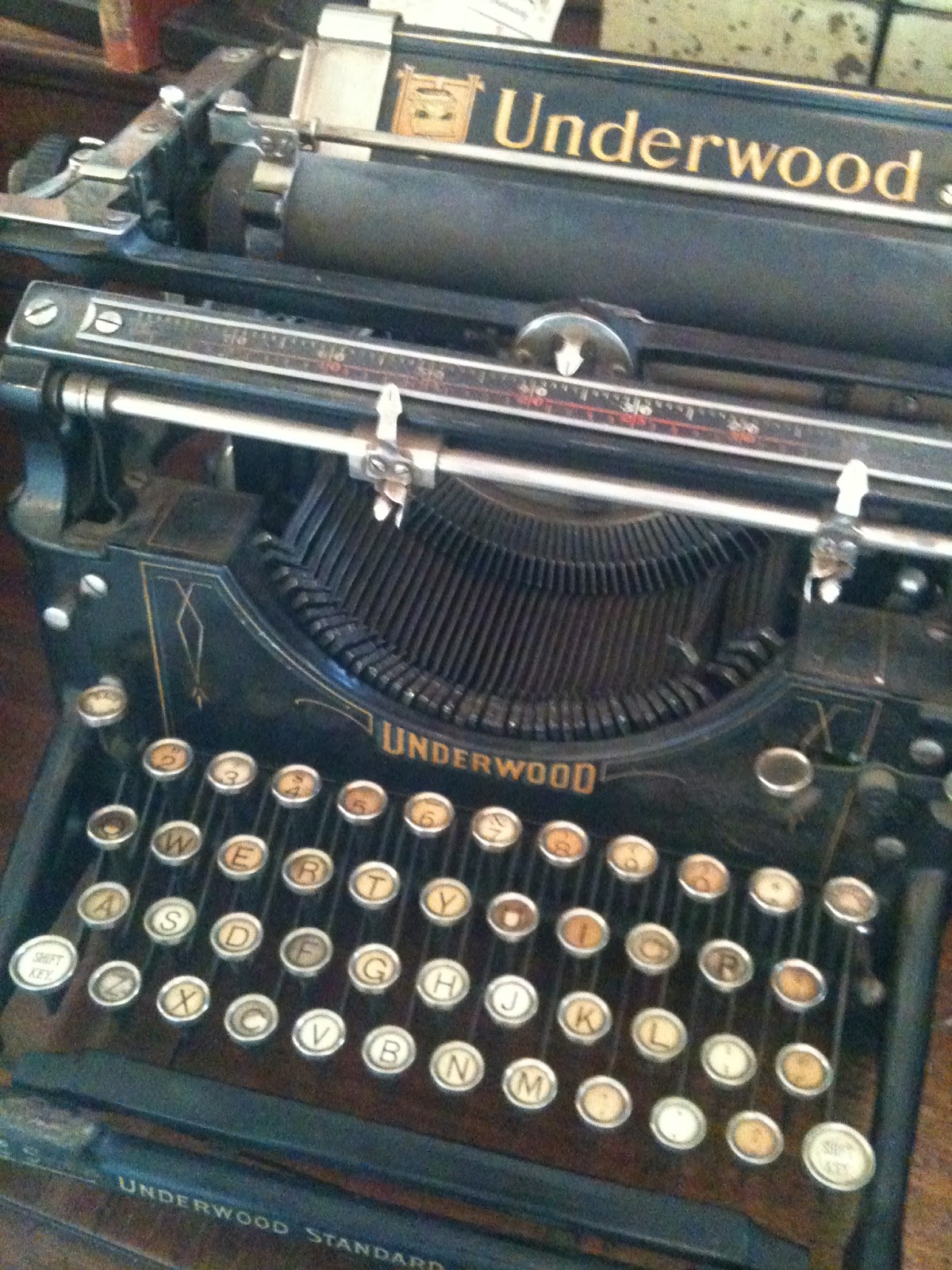 Typewriter Confessions: Lufkin: Broken Typewriter Capital of Texas