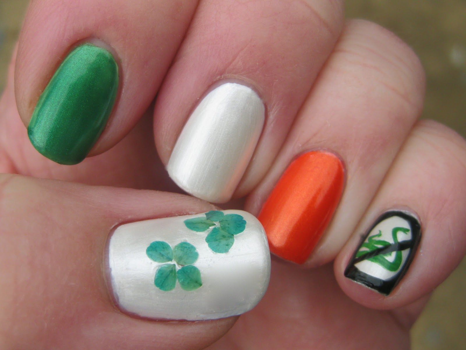 Just A Jenna-Second: Irish Nails!
