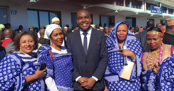 Les institutions politiques de l'Union des Comores et l'identité ...