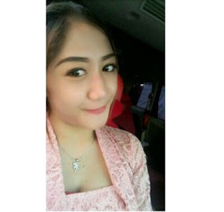 SCANDAL VIDEO BOKEP DEWASA SEORANG PELAYAN MONTOKK