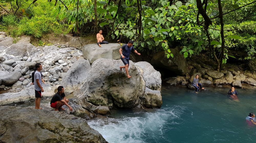 Alam Minangkabau: Lubuk Paraku dan Lubuk Tampuruang
