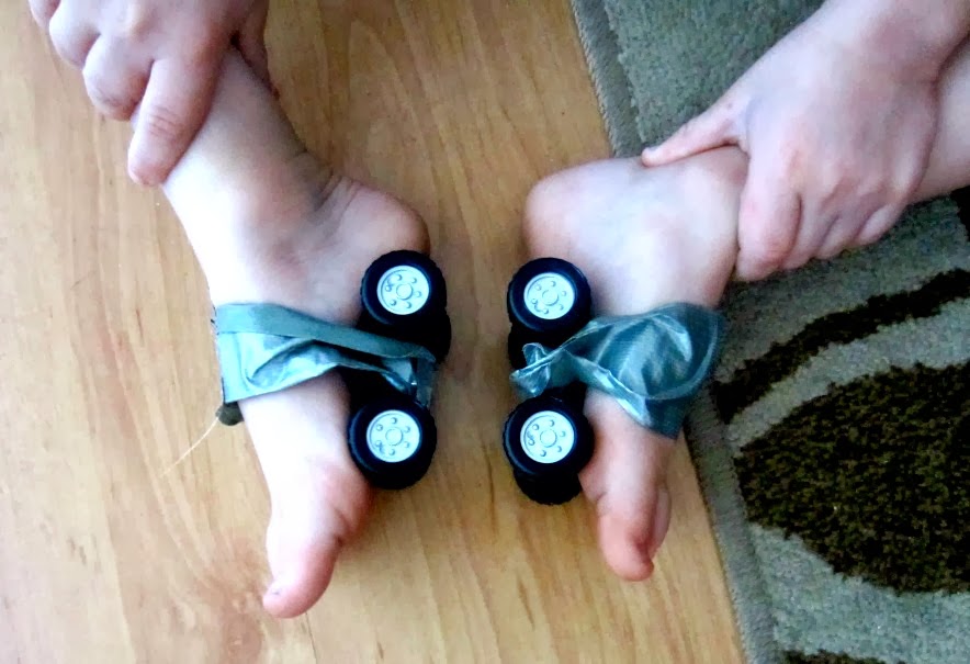 Art by Erin Leigh: Homemade Rollerskates Tutorial {For kids whose ...