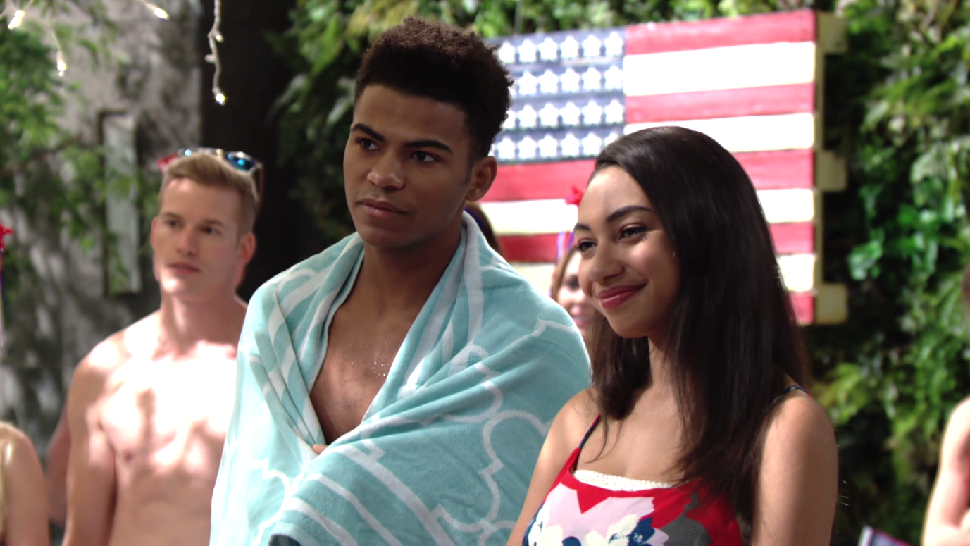 Alexis_Superfan's Shirtless Male Celebs: Noah Alexander Gerry shirtless ...