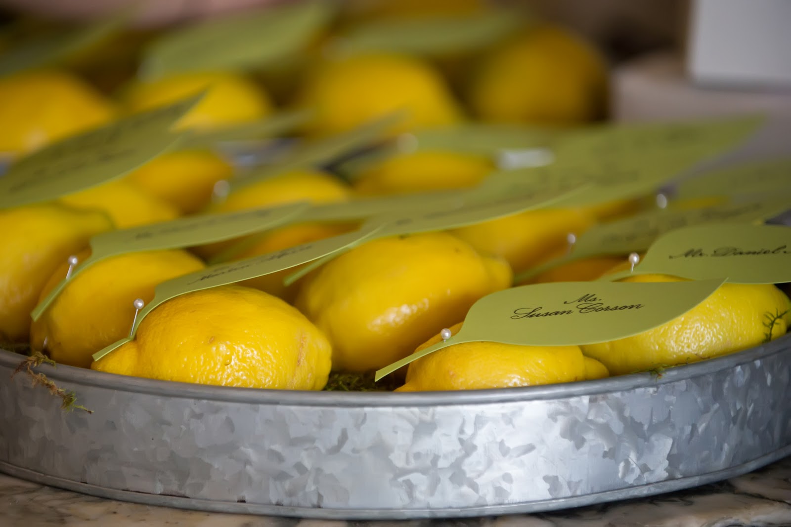 when life gives you lemons... - Les Fleurs