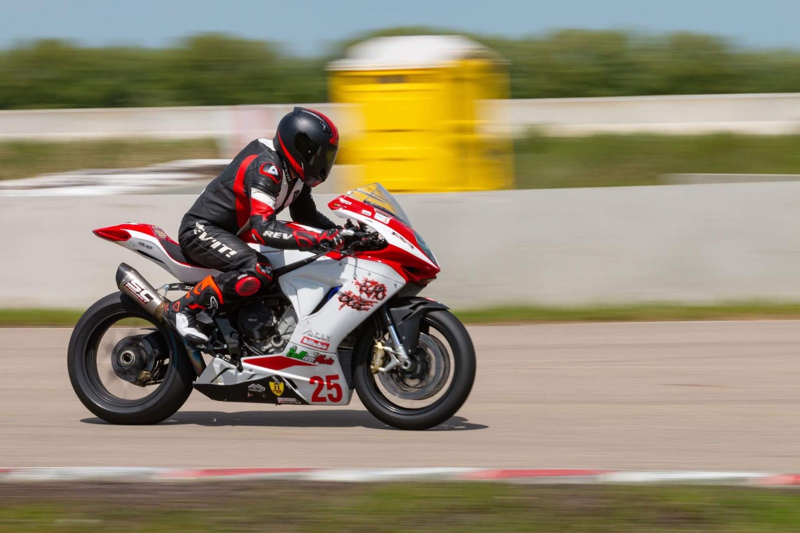 Echo Cycle: Owen El-Baba Part Of The Echo Cycle Race Team