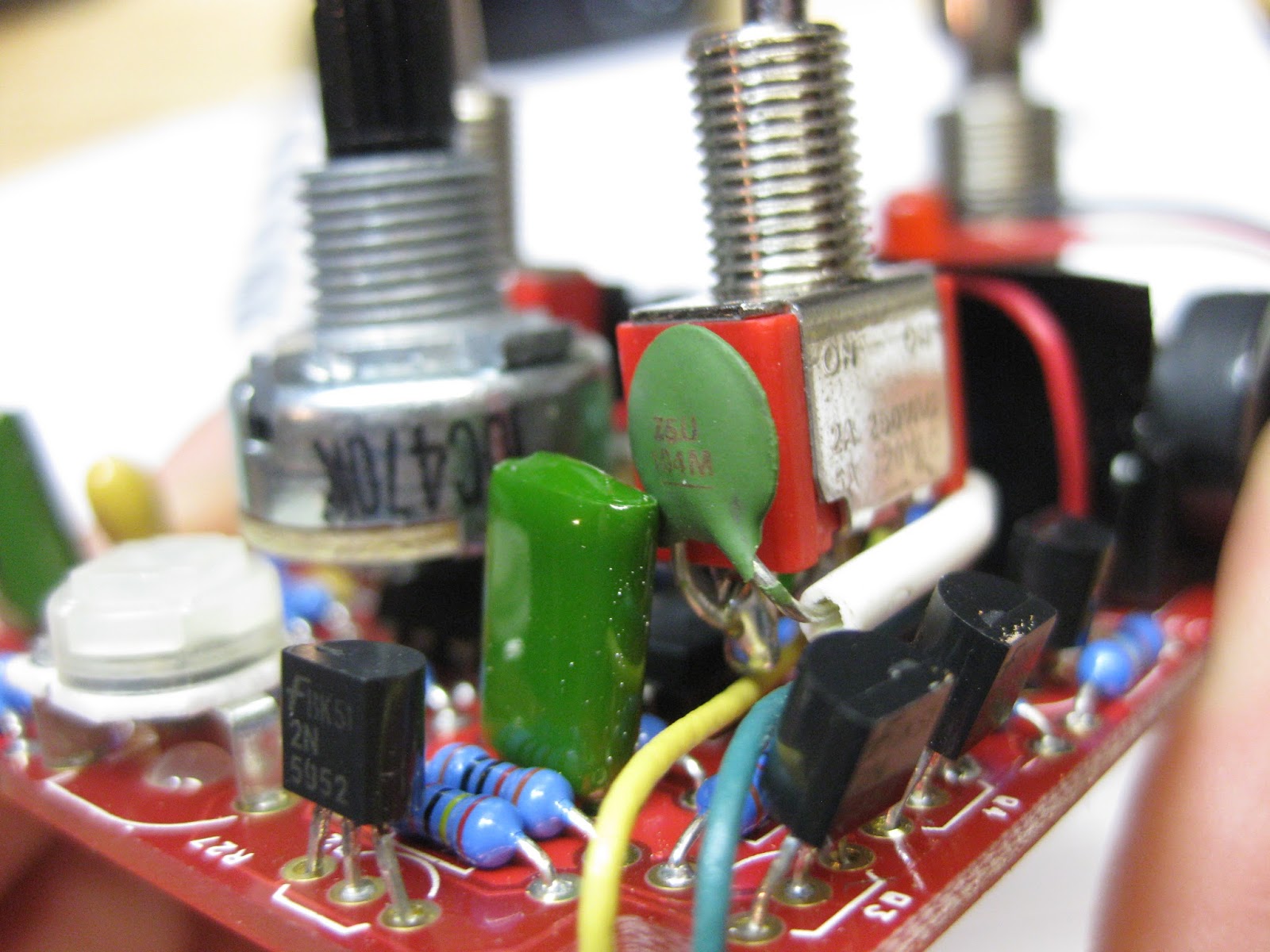 DIY Guitar pedal projects: Phase 90 mods