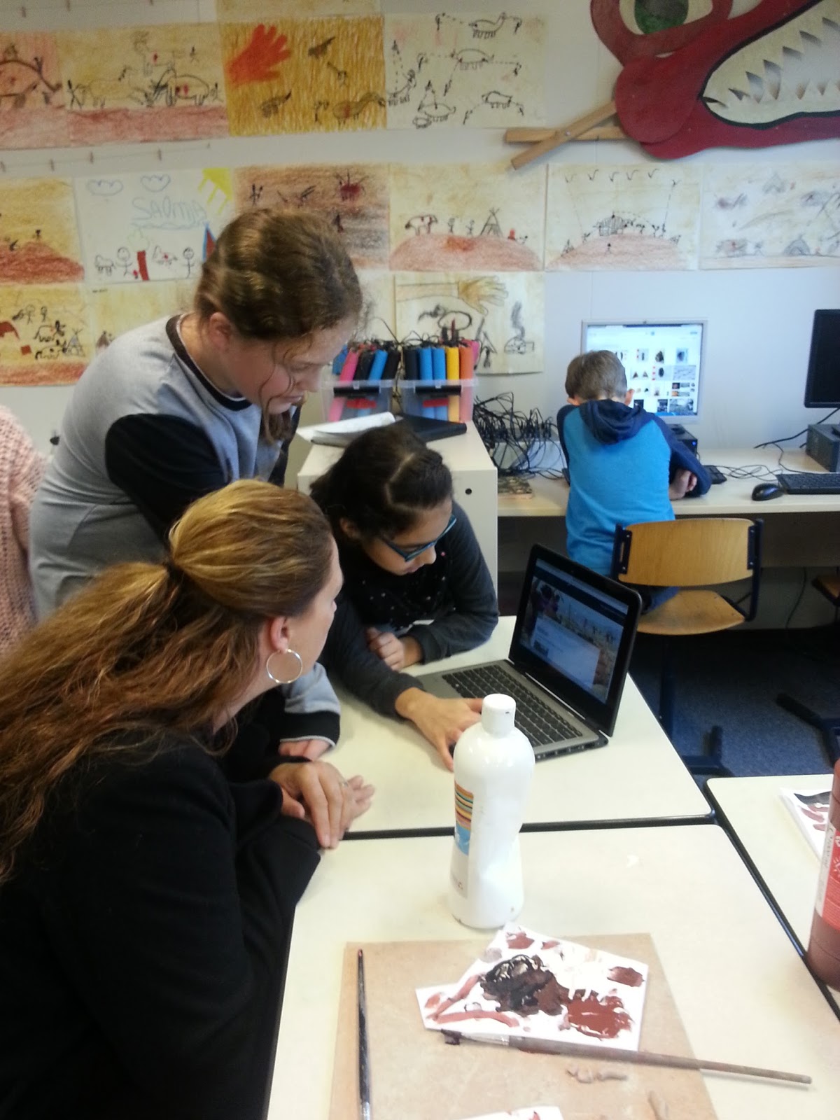 De groep van meneer Sander: Knutsel/spellencircuit thema: Boeren en Jagers!