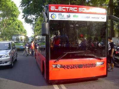 TransJakarta Busway: Surabaya Mencatat Sejarah Peluncuran Bus Listrik ...