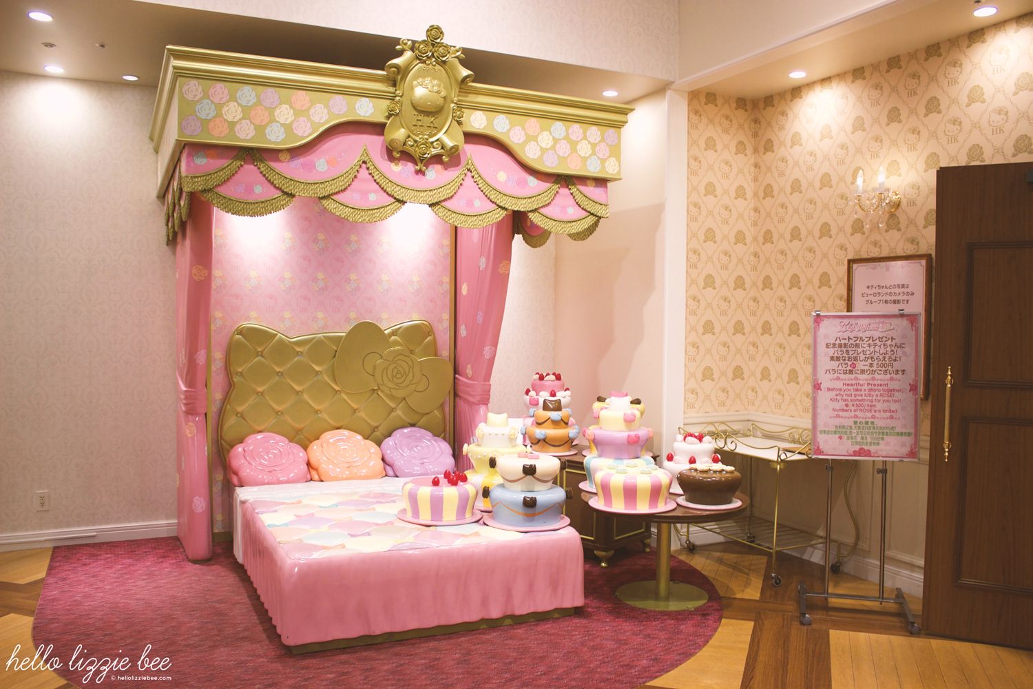 Chilling with Hello Kitty - My Trip to Sanrio Puroland! | Hello Lizzie ...