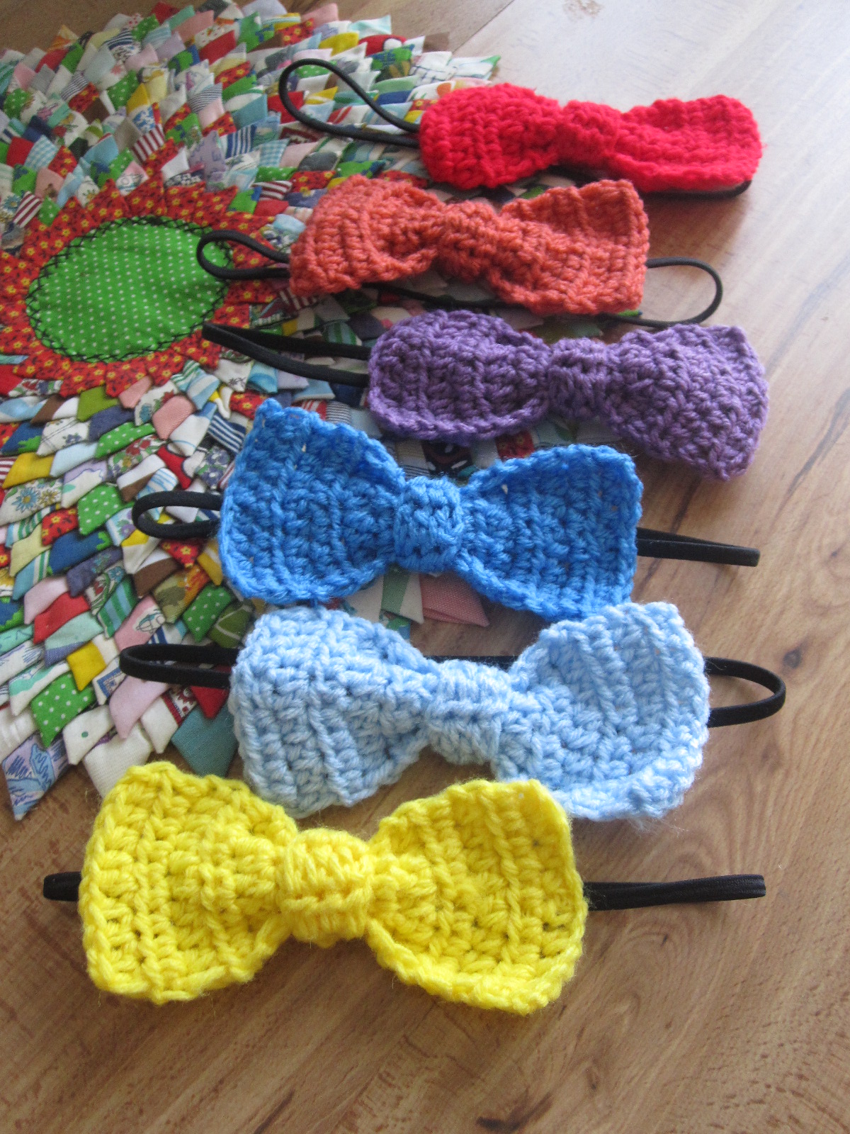 Lively Crochet - Rhythmic Youth: Pretty Bows